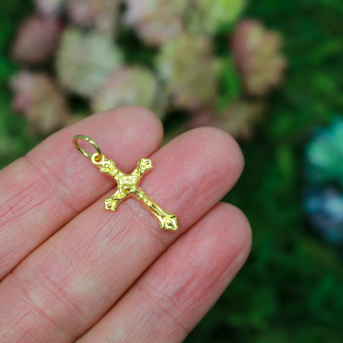 Small Gold Flared Crucifix Cross Pendant 13/16" Long, Made in Italy ...