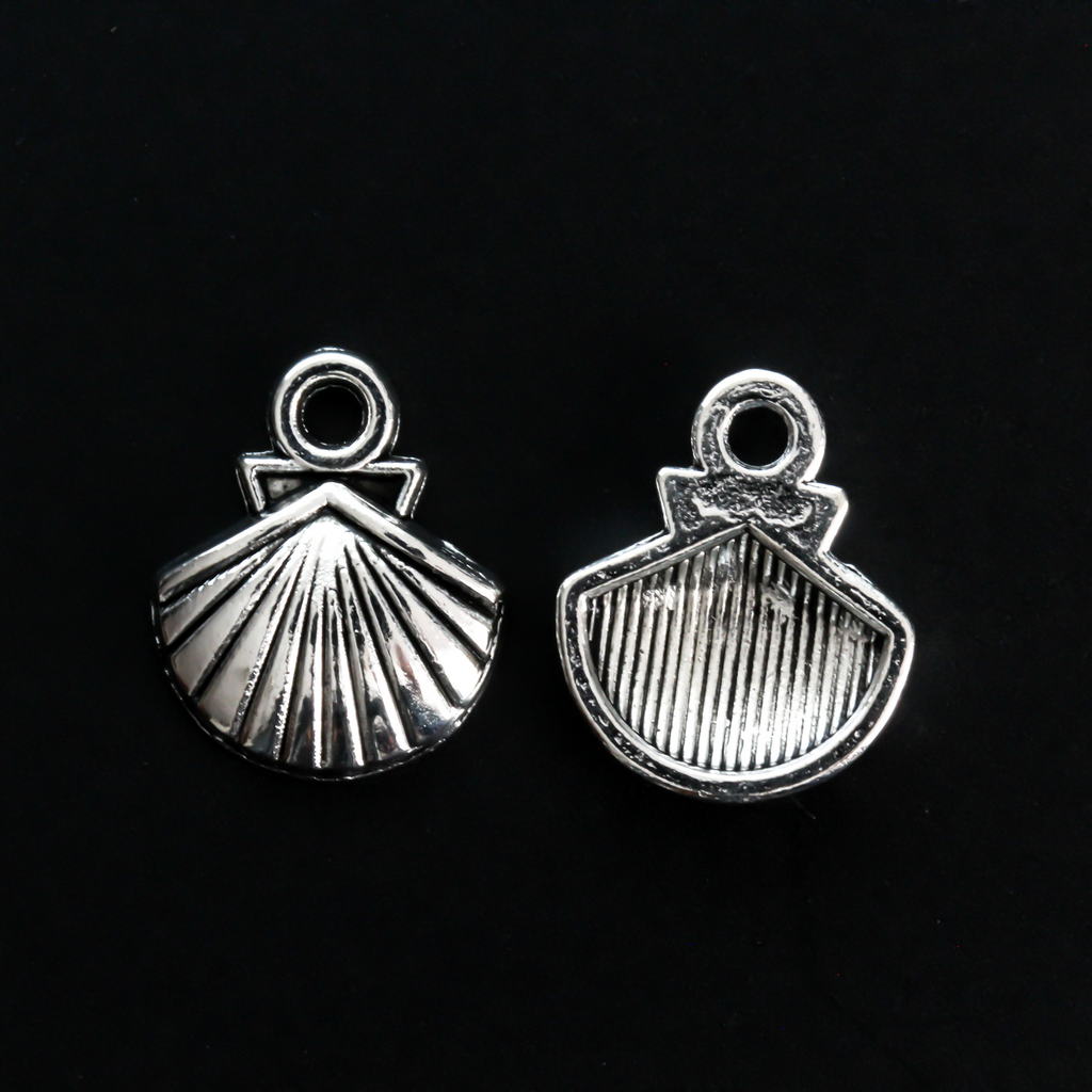 Silver Scallop Shell Charms, Symbol of Baptism - 25pcs – Small Devotions